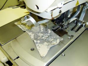 Juki MEB 3200S Jacket Keyhole Eyelet Buttonhole, Industrial Top&Bottom ...